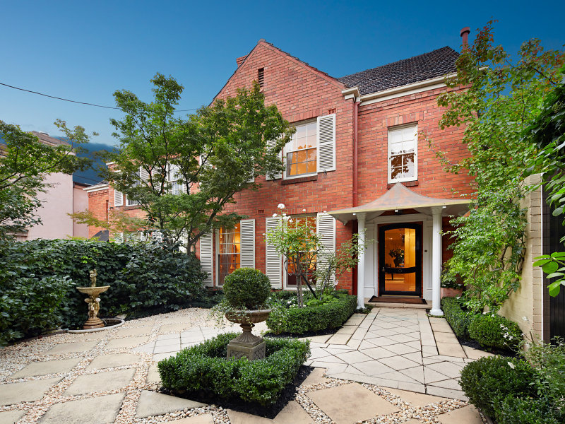 32 St Georges Road, Toorak, Vic 3142 - Property Details