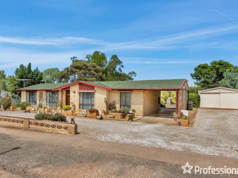 2 Corey Street, Robertstown, SA 5381 - Property Details
