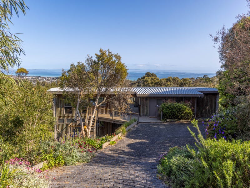 16 Cook Street, McCrae, Vic 3938 - Property Details