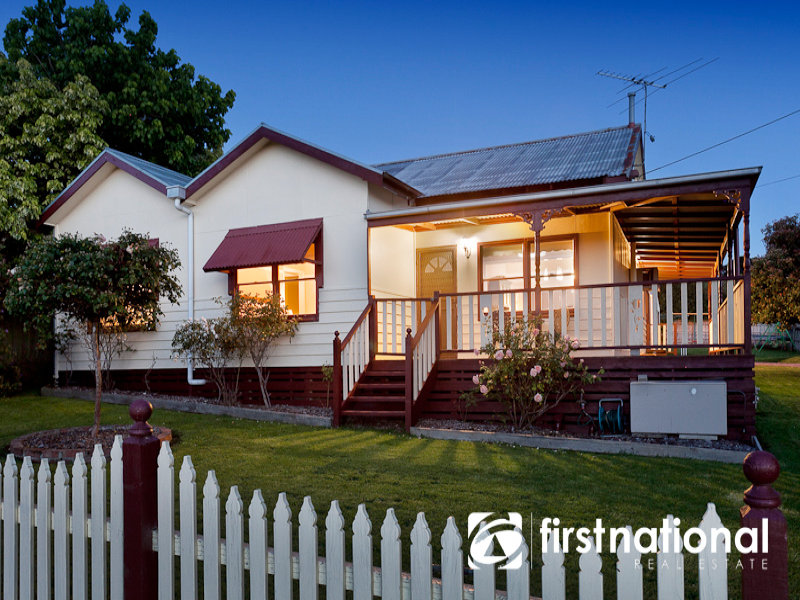 8 Hope Street, Bunyip, VIC 3815 - realestate.com.au