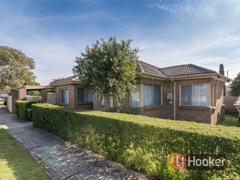 67 Circle Drive South, Cranbourne, Vic 3977 - Property Details