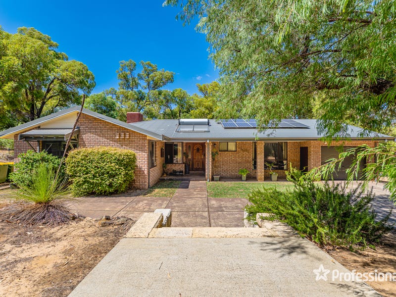 15 Russell Drive, Waroona, WA 6215 - Property Details