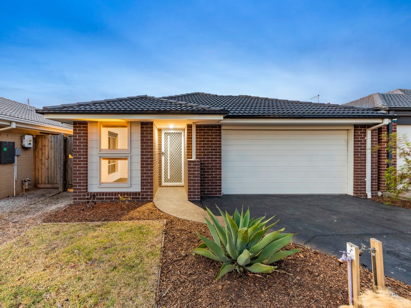 10 Garland Street, Pakenham, Vic 3810 - Property Details