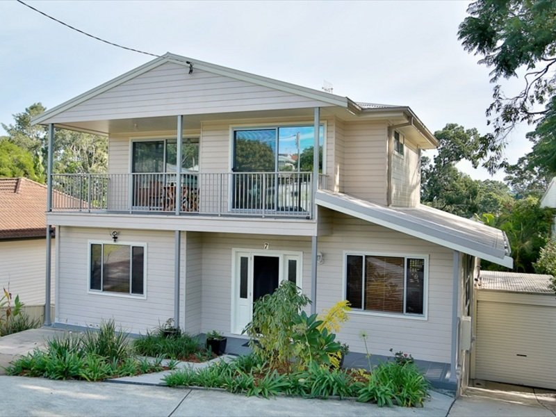 7 Hely Avenue, Fennell Bay, NSW 2283 - realestate.com.au
