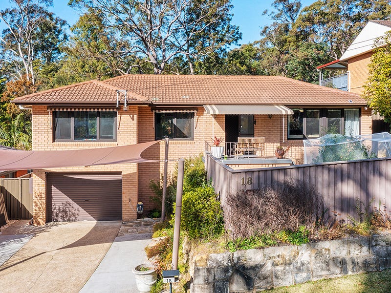 18 Linksview Road, Springwood, NSW 2777 - Property Details