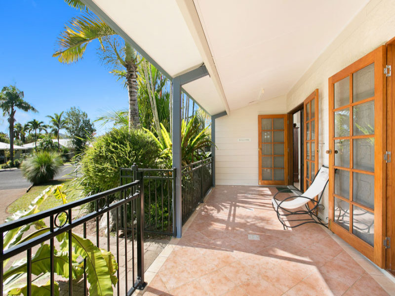 1 Olea Court, Redlynch, Qld 4870 - Property Details