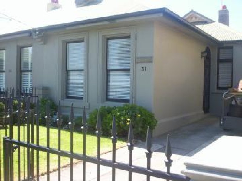 31 Beach Road, Hampton, VIC 3188 - realestate.com.au