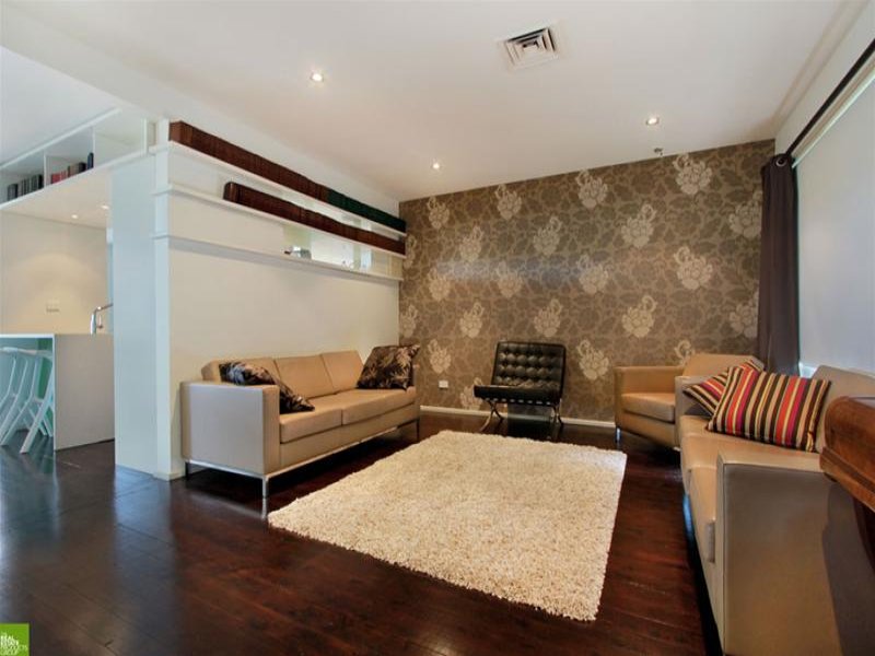 32 Springfield Avenue, Figtree, NSW 2525 - Property Details