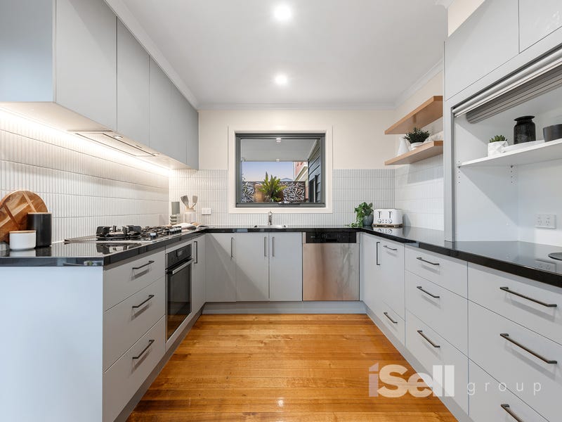 1/3 Oak Grove, Springvale, Vic 3171 - Property Details