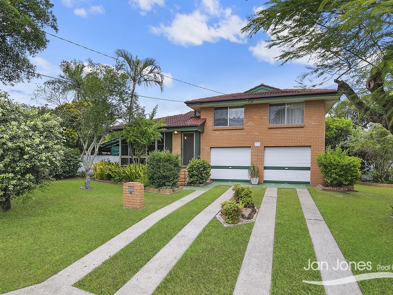 18 Glenloc St, Redcliffe, Qld 4020 - Property Details