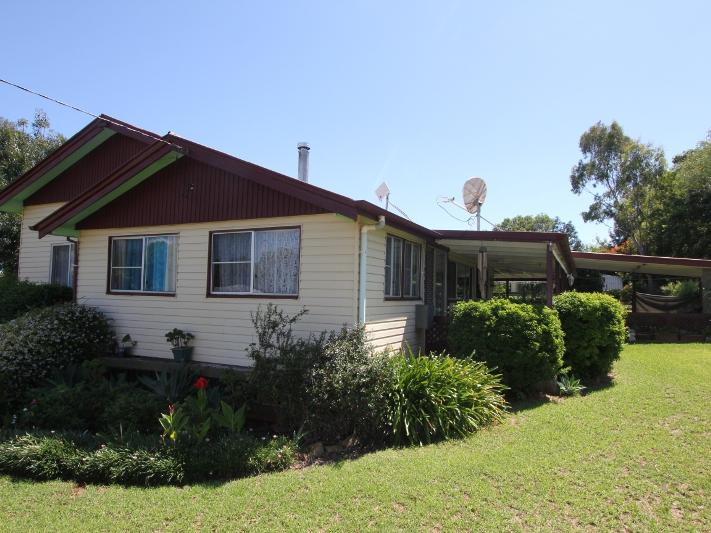 10 Minert Street, Tingoora, Qld 4608 - Property Details