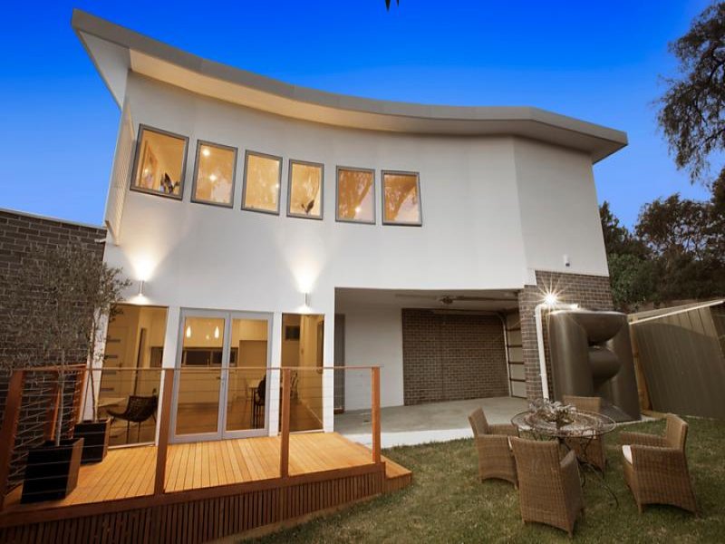 3/8 Donaldson Street, Ivanhoe, Vic 3079 - Property Details