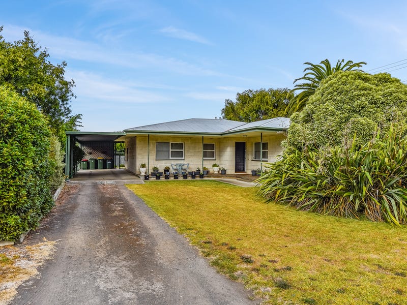 17 Holzgrefe Street, Millicent, SA 5280 - Property Details