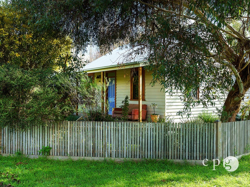 206 Main Road, Chewton, Vic 3451 - Property Details