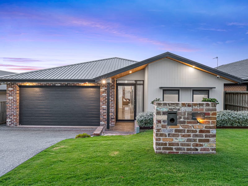 9 Thurston Street, Boolaroo, NSW 2284 - Property Details