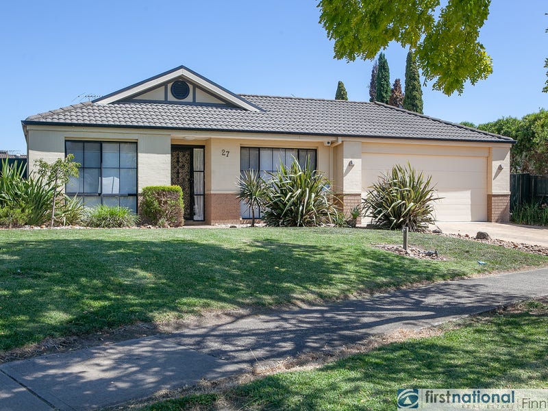 27 Sherwood Road, Narre Warren South, VIC 3805 - realestate.com.au