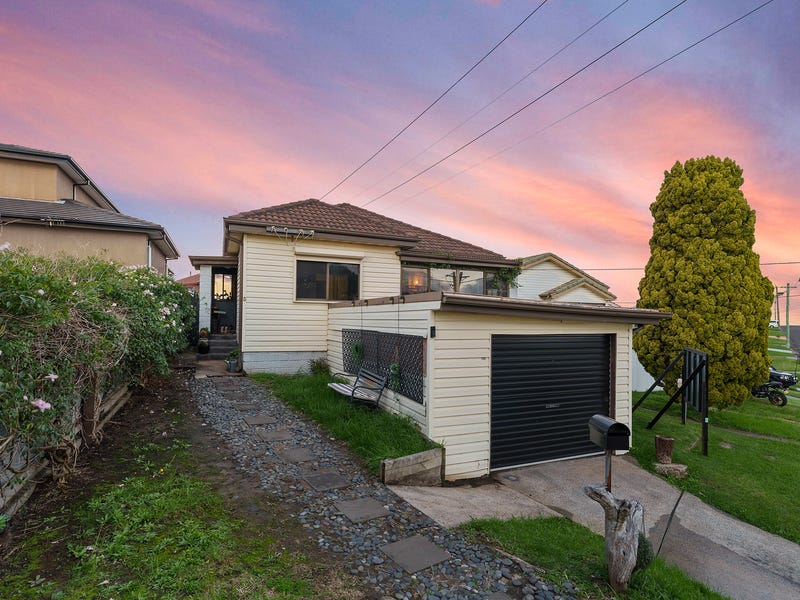 8 Bruce Road, Warrawong, NSW 2502 - Property Details