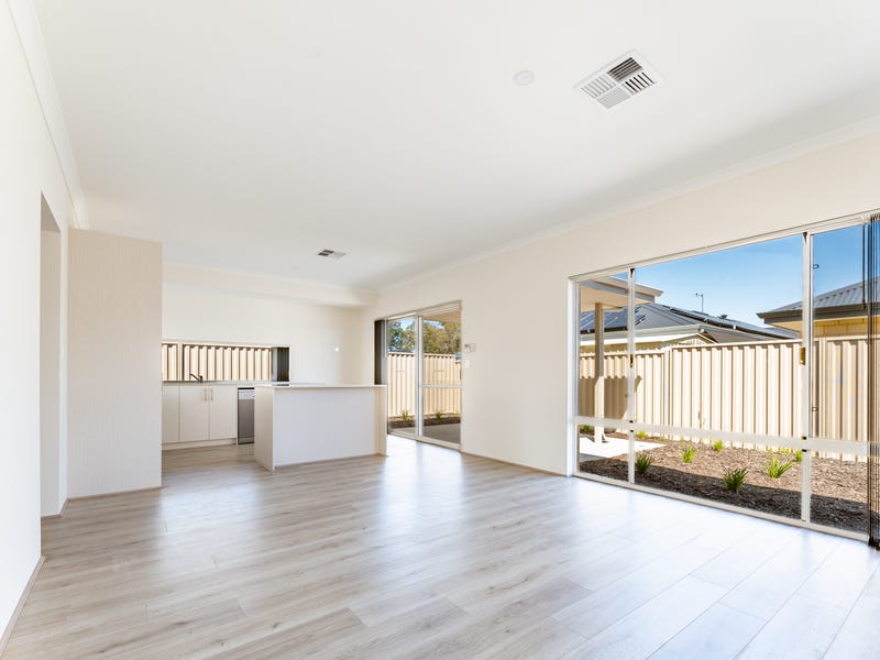 4 Benderson Road, Champion Lakes, WA 6111 - realestate.com.au