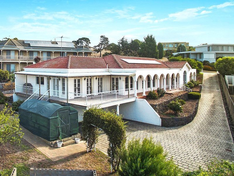 9 Rivington Court, Highton, VIC 3216 - realestate.com.au