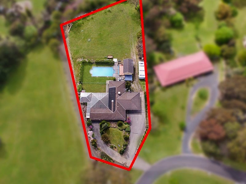 7 Milne Court, Wallan, Vic 3756 - Property Details