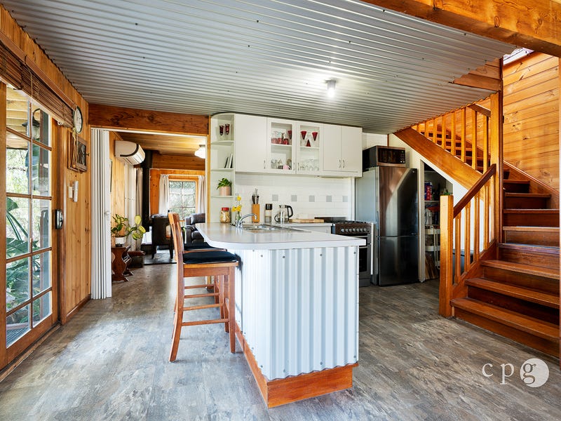 Real Estate & Property for Sale in Castlemaine - Greater Region, VIC ...