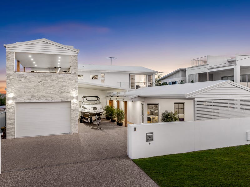 32 Crown Street, Wynnum, QLD 4178 - realestate.com.au