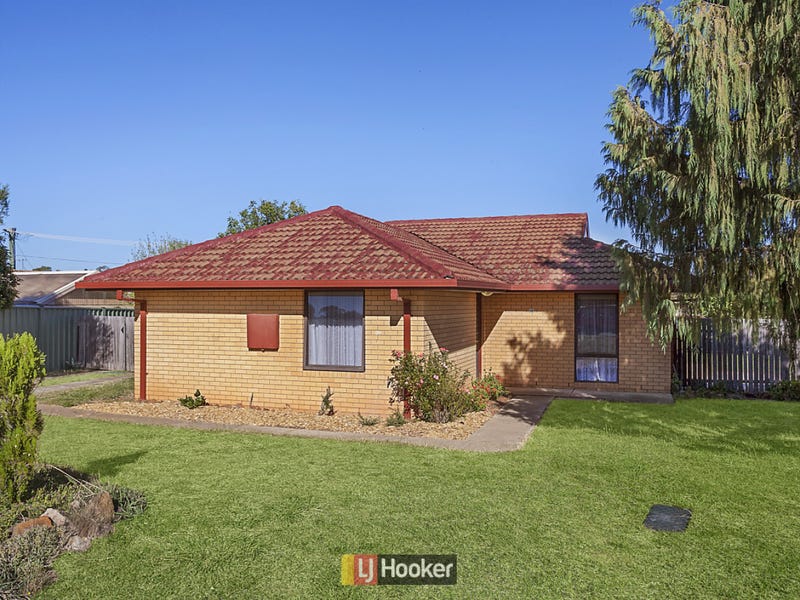 40 Ennor Cres, Florey, ACT 2615 - realestate.com.au
