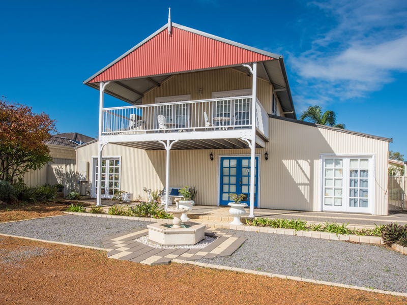 2B Half Moon Drive, Waggrakine, WA 6530 - Property Details