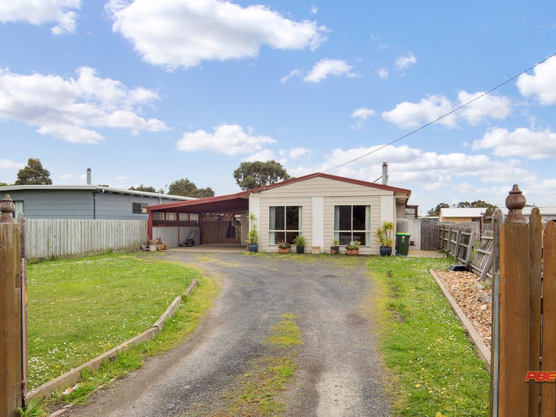 1 Tulloch Street, Dalyston, Vic 3992 - Property Details