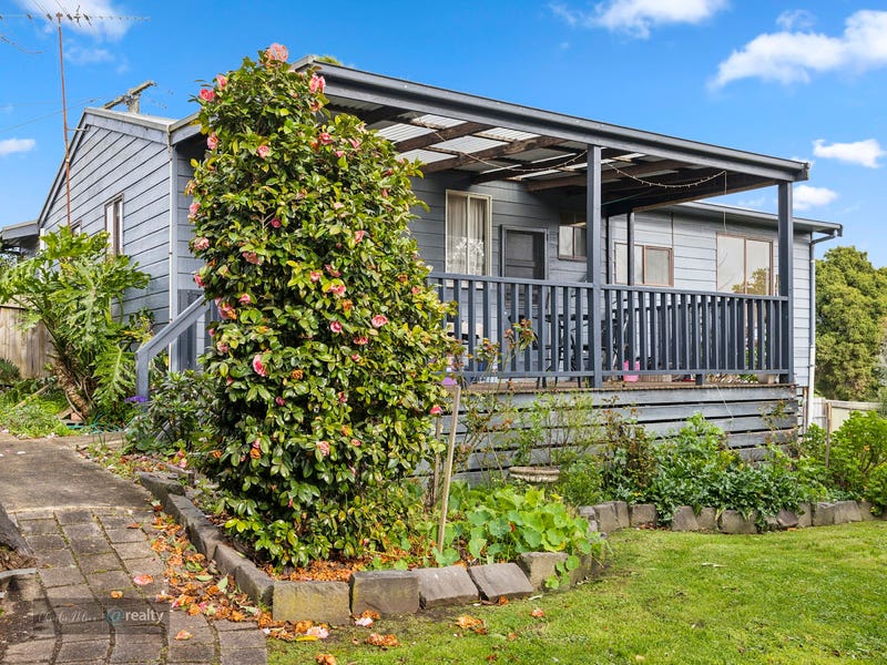 4 Hillside Court, Korumburra, Vic 3950 - Property Details