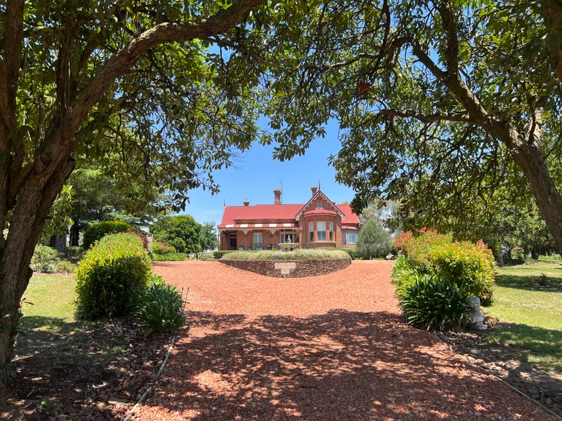 56 Brisbane Grove Road, Goulburn, NSW 2580 - Property Details