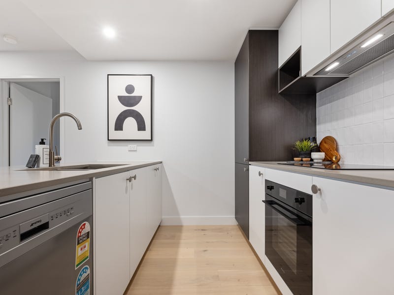 211/220 Melrose Drive, Phillip, ACT 2606 - Property Details