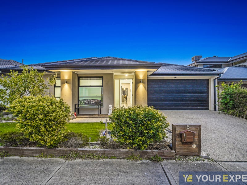 5 Amburla Drive, Cranbourne North, VIC 3977 - realestate.com.au