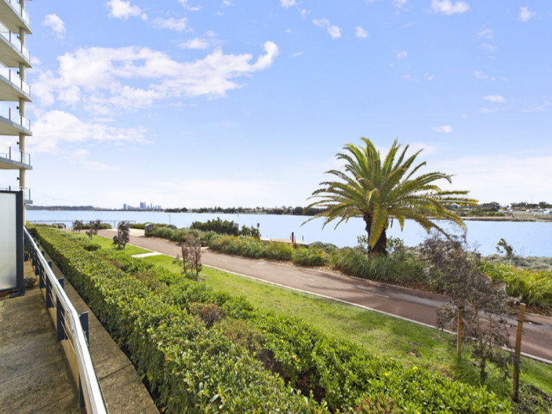 70 Canning Beach Road, Applecross, WA 6153 - realestate.com.au