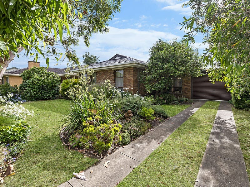 6 Gordon Street, Hamilton, Vic 3300 - Property Details