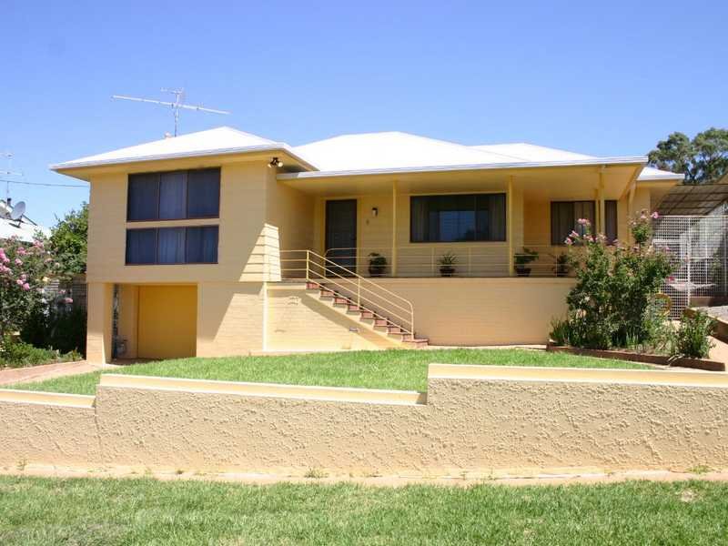 16 Gallipoli Avenue, Junee, NSW 2663 - realestate.com.au