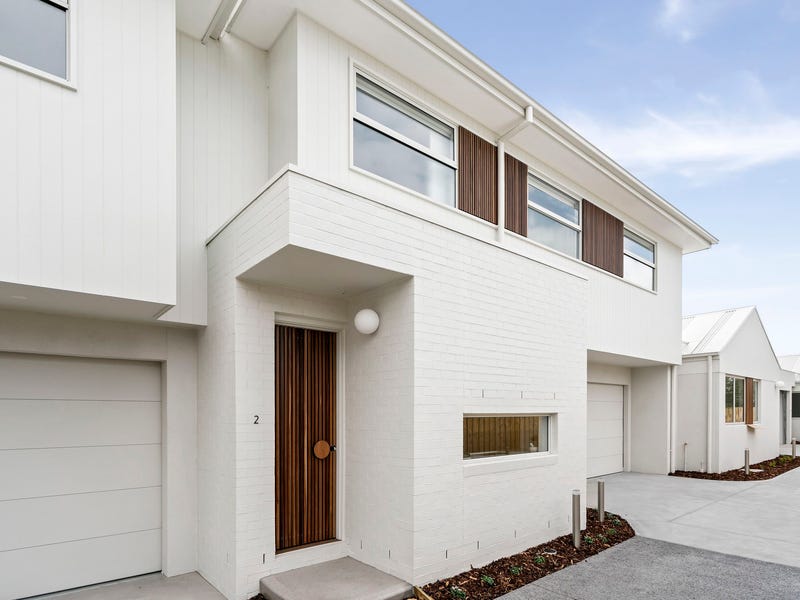 2/16 Rowan Avenue, Brooklyn, Vic 3012 - Property Details