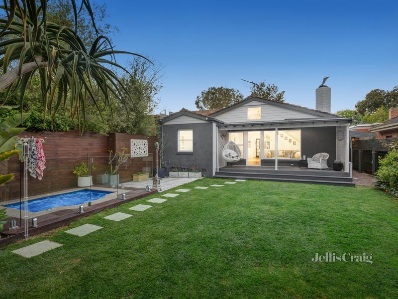 8 Elizabeth Street, Brighton East, VIC 3187 - realestate.com.au