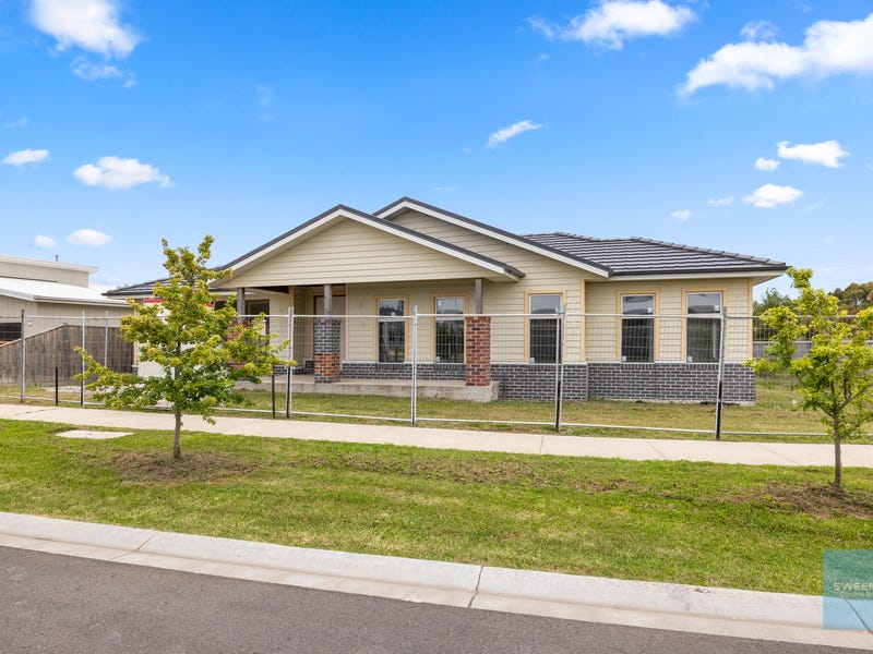 4 Bedroom Properties for Sale in Gisborne, VIC 3437 - realestate.com.au