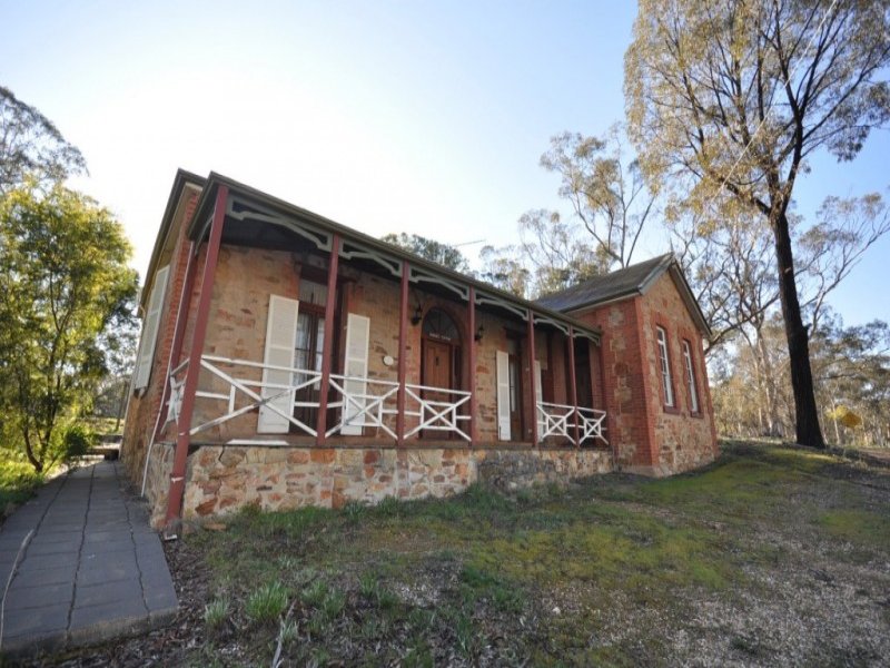 8 Havelock Street, Dunolly, Vic 3472 - Property Details