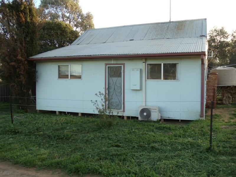 10 Church Street, Manangatang, Vic 3546 - Property Details