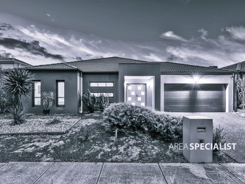 13 Longview Road, Keysborough, Vic 3173 - Property Details