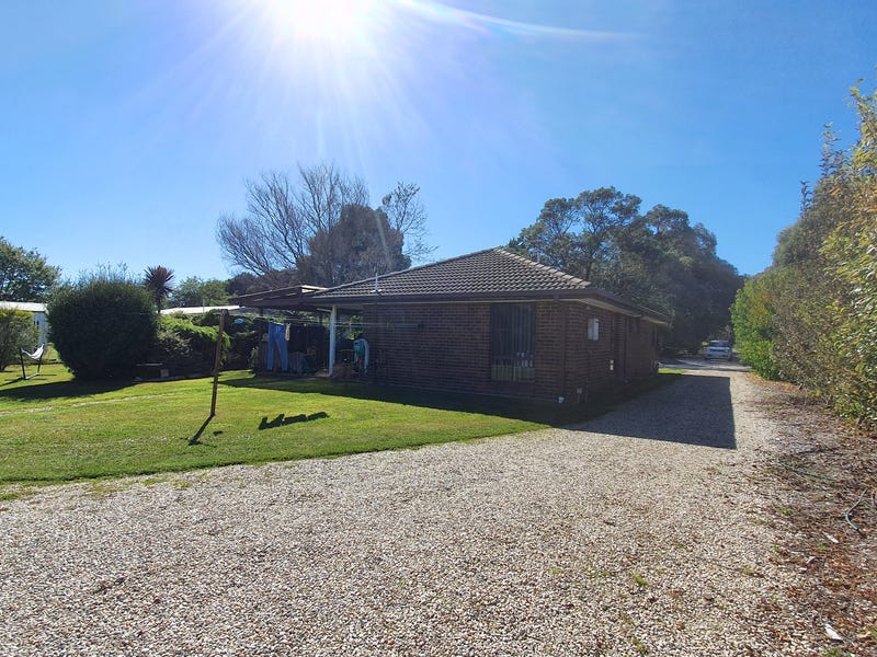 10 Emily Court, Ballan, VIC 3342 - realestate.com.au