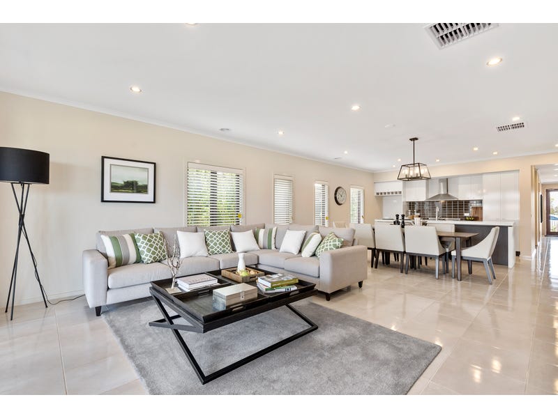 4 Cherington Place, Strathtulloh, VIC 3338 - realestate.com.au