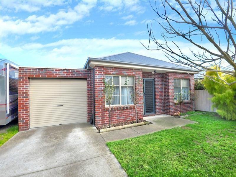 24 Rutherford Place, Alfredton, Vic 3350 - Property Details