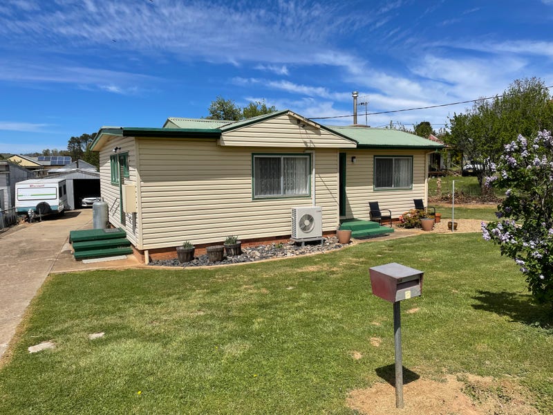 8 York Street, Adaminaby, NSW 2629 - Property Details