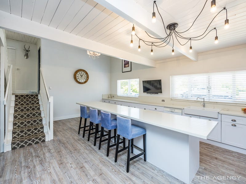 9 Skiff Way, Heathridge, WA 6027 - Property Details