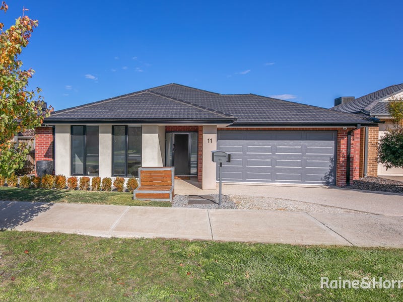 11 Showman Drive, Diggers Rest, VIC 3427 - realestate.com.au