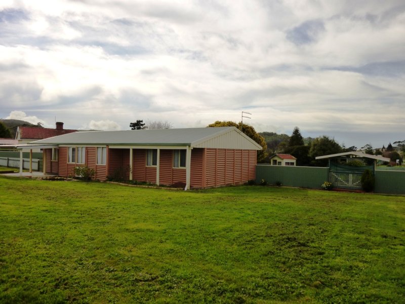 10 Johnson Street, Sheffield, Tas 7306 - Property Details