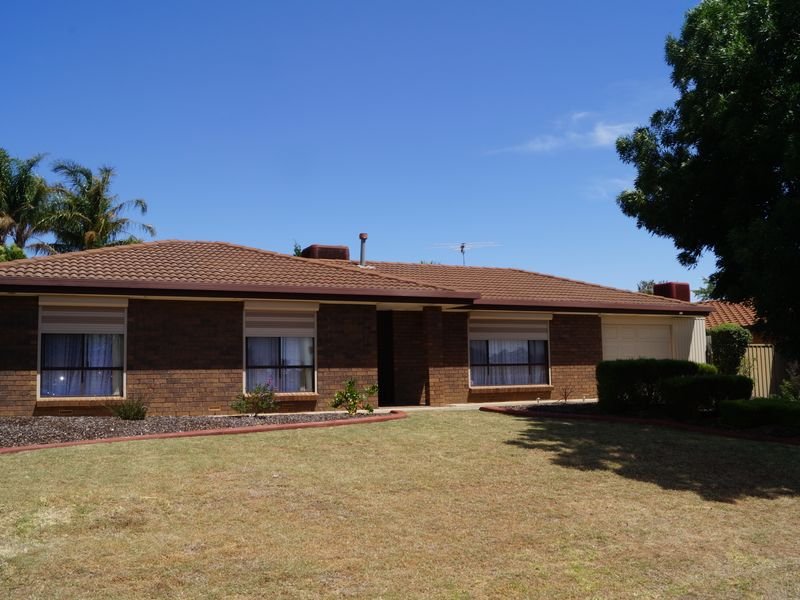 13 Gunnawarra Cres, Craigmore, SA 5114 - realestate.com.au